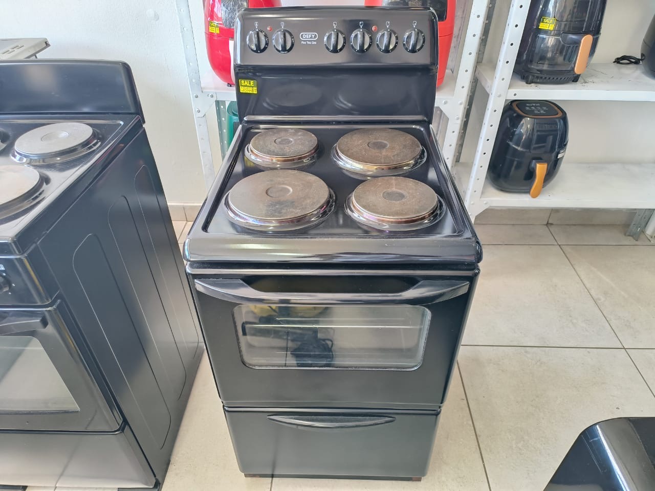 DEFY 4 PLATE ELECTRIC STOVE MODEL DSS506 – Appliance & Furniture King