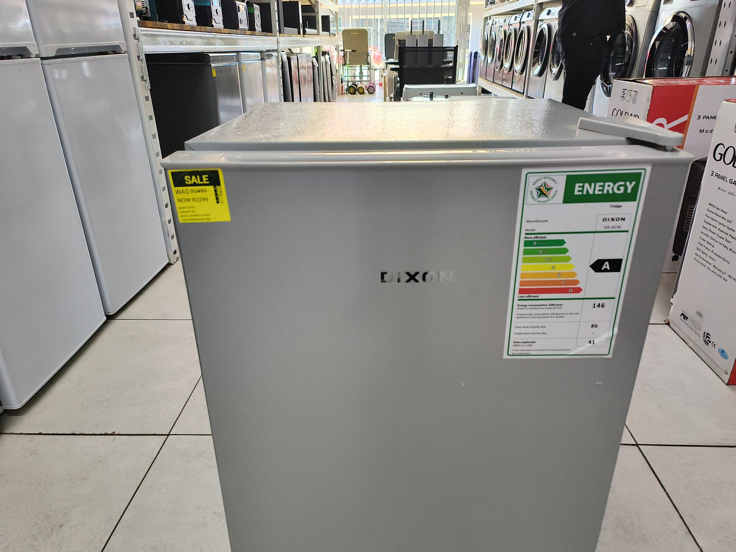 86L Dixon KR-90/M bar fridge – Appliance & Furniture King
