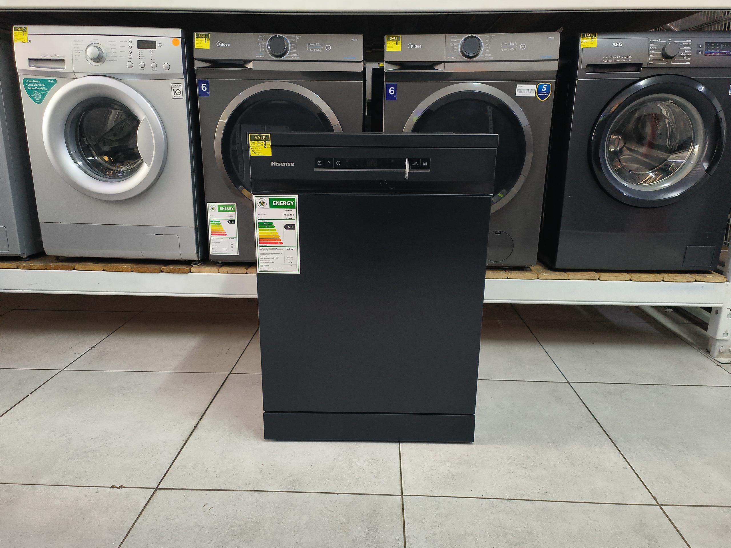 HISENSE 15 PLACE H15DTG DISHWASHER – Appliance & Furniture King